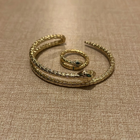 Jewelry | Gold Snake Ring And Bracelet With Green Rhinestones | Poshmark